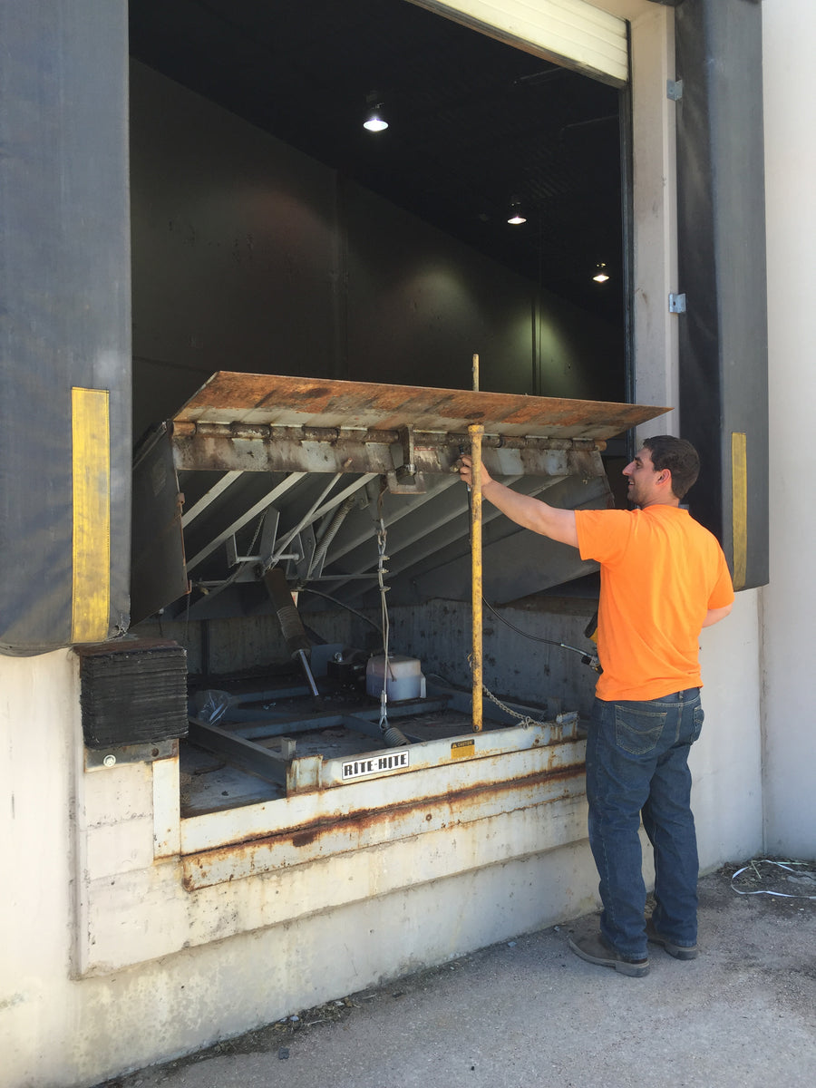 Loading Dock Leveler Safety Tips & Procedures – Loading Dock Pro ...